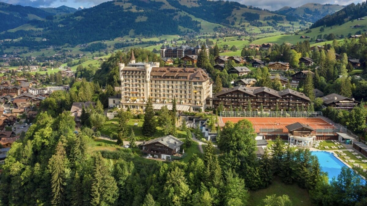 The Best Luxury Tourist Hotels In Switzerland - Nogoom Masrya