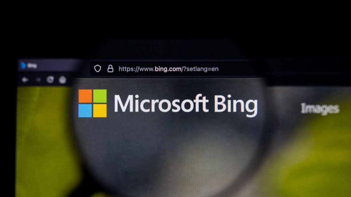 Microsoft's AI Robot 'Bing Chat' Expands To External Browsers ...