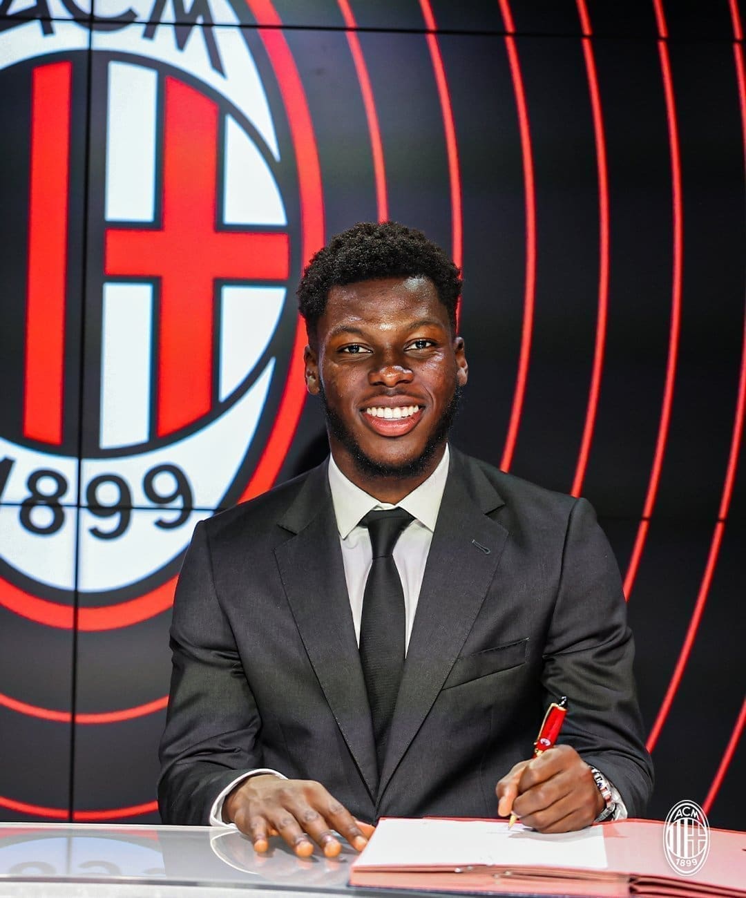 AC Milan Officially Sign Yunus Musah Star Of The USA
