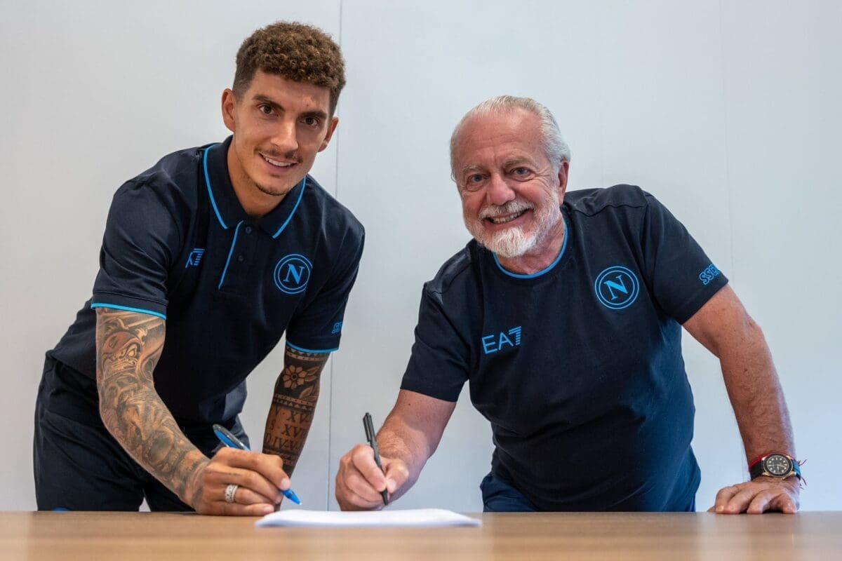 SSC Napoli Extend Captain Di Lorenzo's Contract Until 2028 - Nogoom Masrya