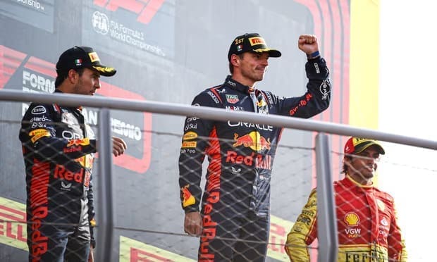 Verstappen Sets New F1 Record With 10th Consecutive Win - Nogoom Masrya
