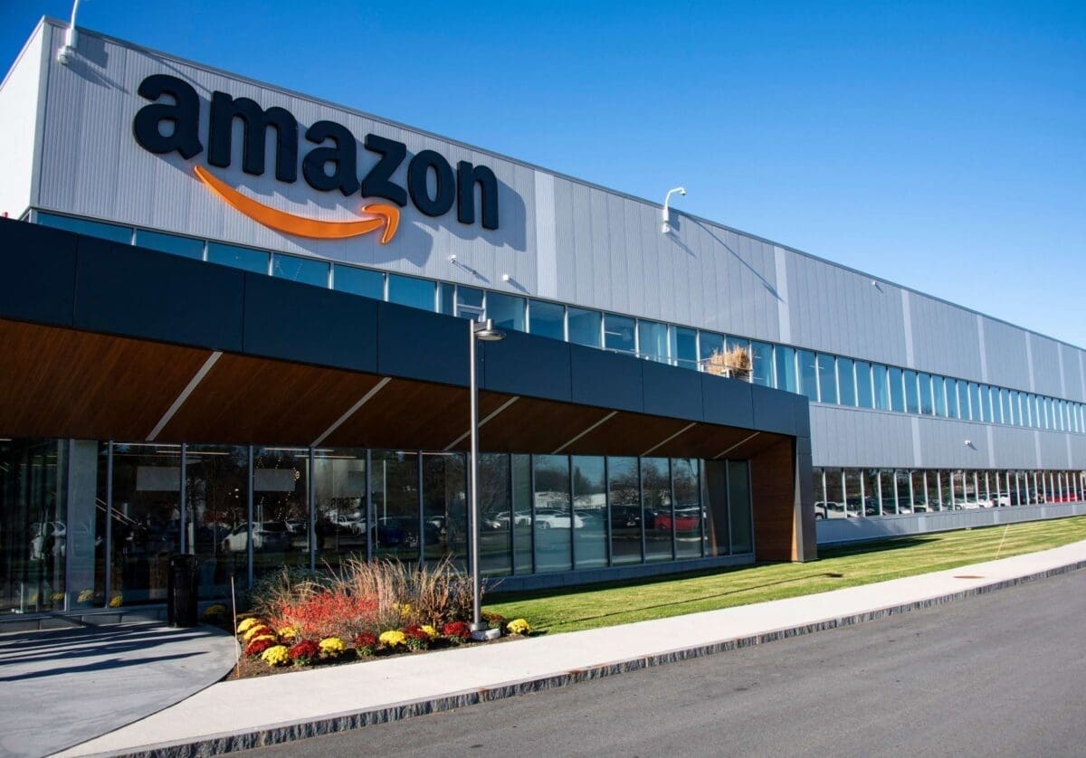 Amazon Reinvents Cloud Computing With New AI Chip Trainium 2 And ...
